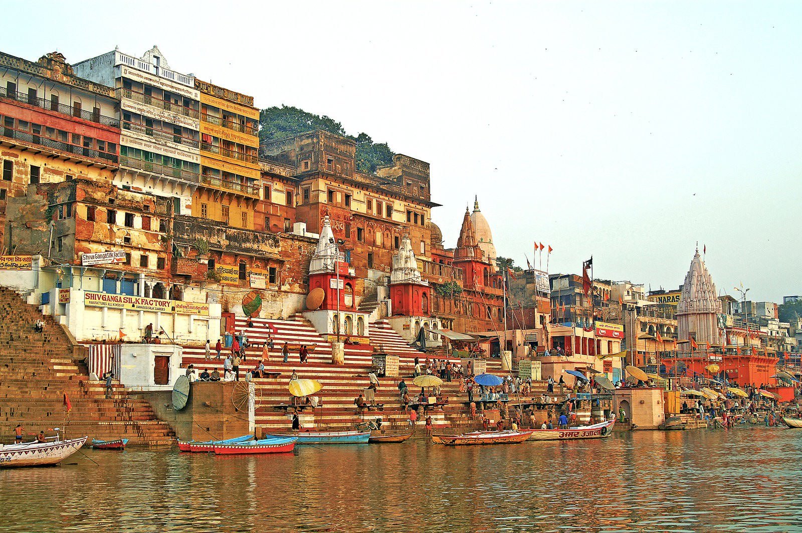 Exploring Kashi Vishwanath Temple Discovering the Spiritual Marvel ...